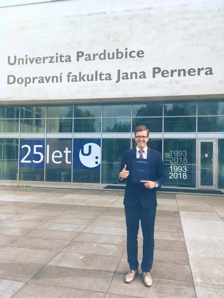 Promoce a sponze DFJP - slavnostní obřad | Univerzita Pardubice